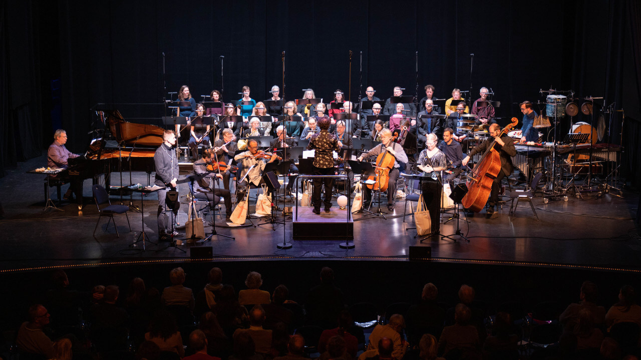 Home / Ensemble Modern