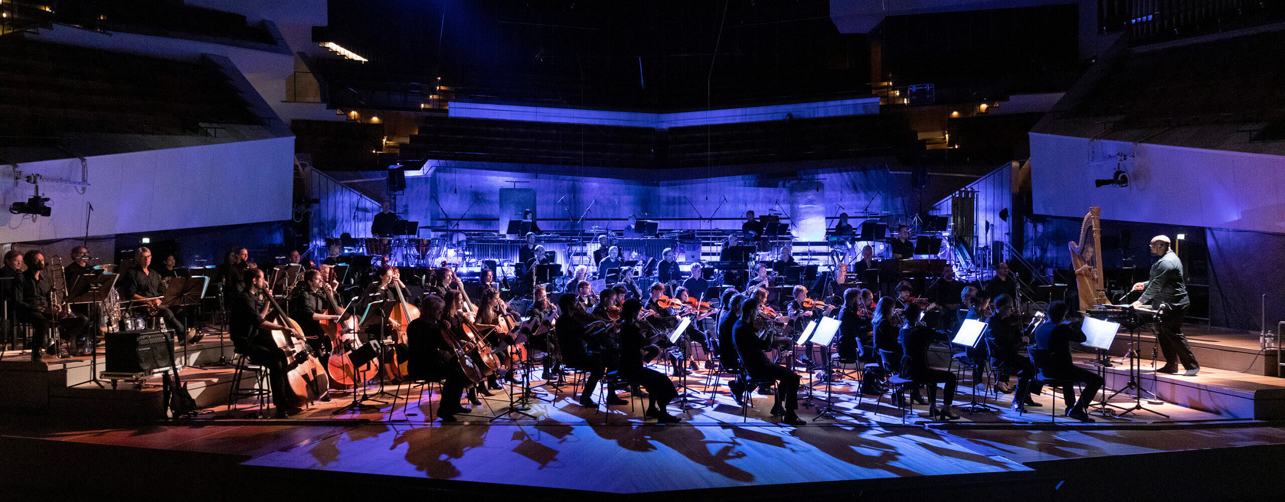 Orchestra / Ensemble Modern